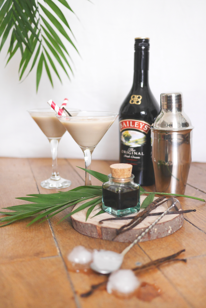 Recette de cocktail estival : Le Baileys Vanille – Milk with mint